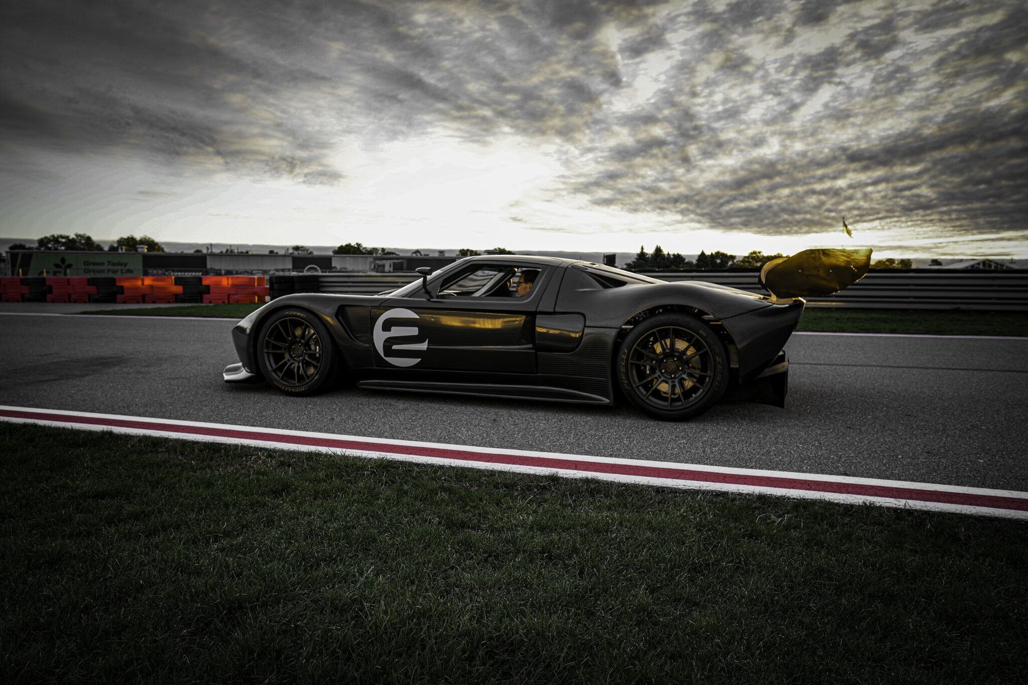 GT1: A Reimagined Gen 1 Hypercar
